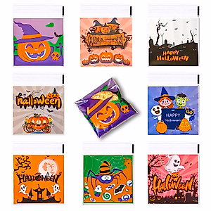 AXYEEUR 200 Pcs Halloween Candy Bags,8 Styles Halloween Self Adhesive Cookie Bags, Clear Cellophane Treat Bags for Halloween Party Favor Supplies