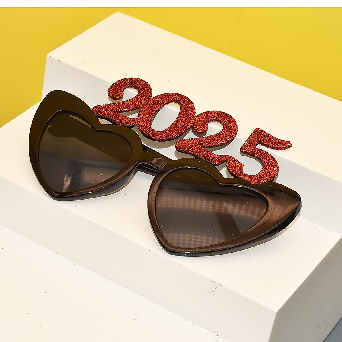 CRAWPROP 4PCS Glitter 2025 Plastic Eyeglasses Heart designs Happy New Year's Eve Glasses Party Decorations Graduation 2025 Party Photo Props Supplies