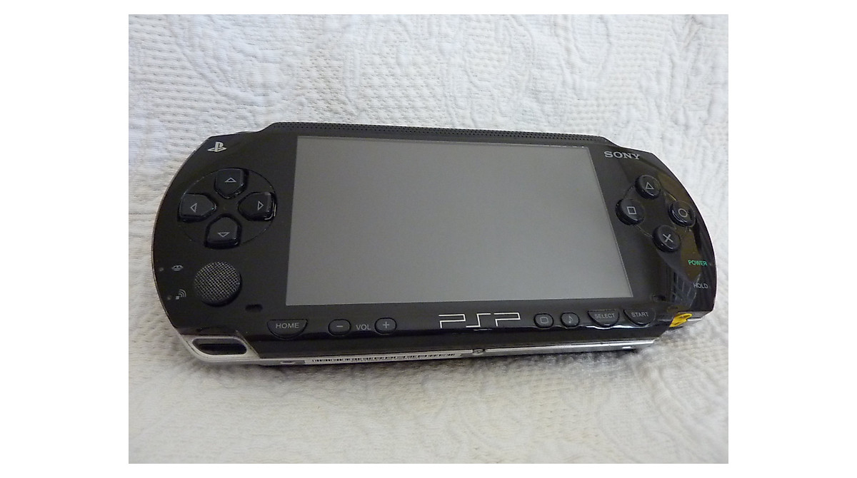 PlayStation Portable Value Pack - Sony Gaming Gear