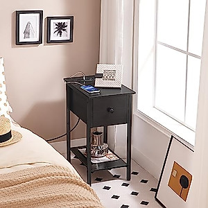 HOOBRO Side Table with Charging Station, Narrow End Table, Bedside Table, Sofa Side Table with Drawer, 2-Tier Coffee Table, Space Saving, for Living Room, Bedroom, Study, Black BK041UBZ01