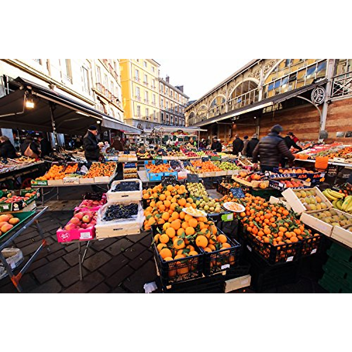 Tamron 10-24mm F/3.5-4.5 Di-II VC HLD Wide Angle Zoom Lens for Canon APS-C Digital SLR Cameras Black