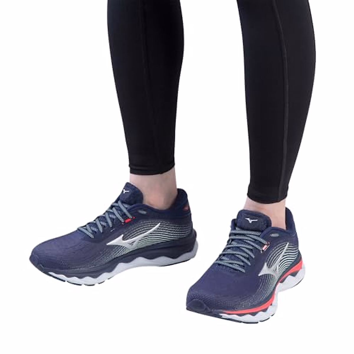 Mizuno Women's Wave Sky 5 Running Shoe, Peacoat, 8