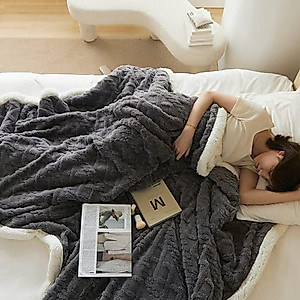 Toyletgo Sherpa Throw Blanket Dark Grey Soft and Cozy Gray Diamond Patterned Fuzzy Blanket Size 60X80 for Bedroom and Sofa,Machine Washable