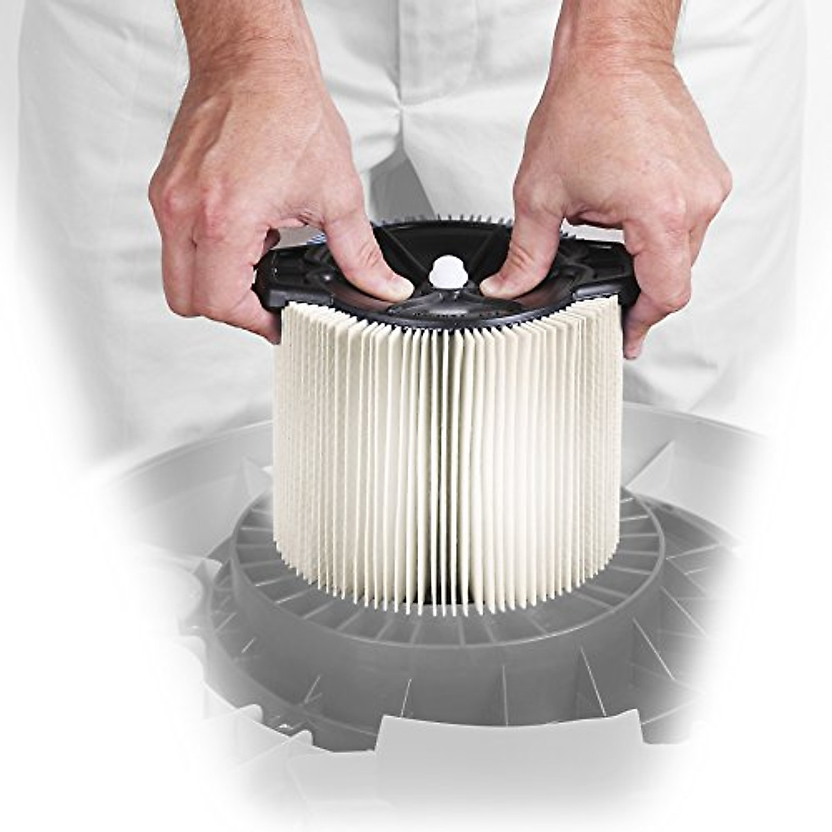 RIDGID Wet Dry Vacuums VAC4000 Powerful and Portable Vacuum Cleaner, Includes 4-Gallon, 5.0 Peak Horsepower Wet Dry Auto Vacuum Cleaner for Car, Dusting Brush, Car Nozzle, and Claw Nozzle