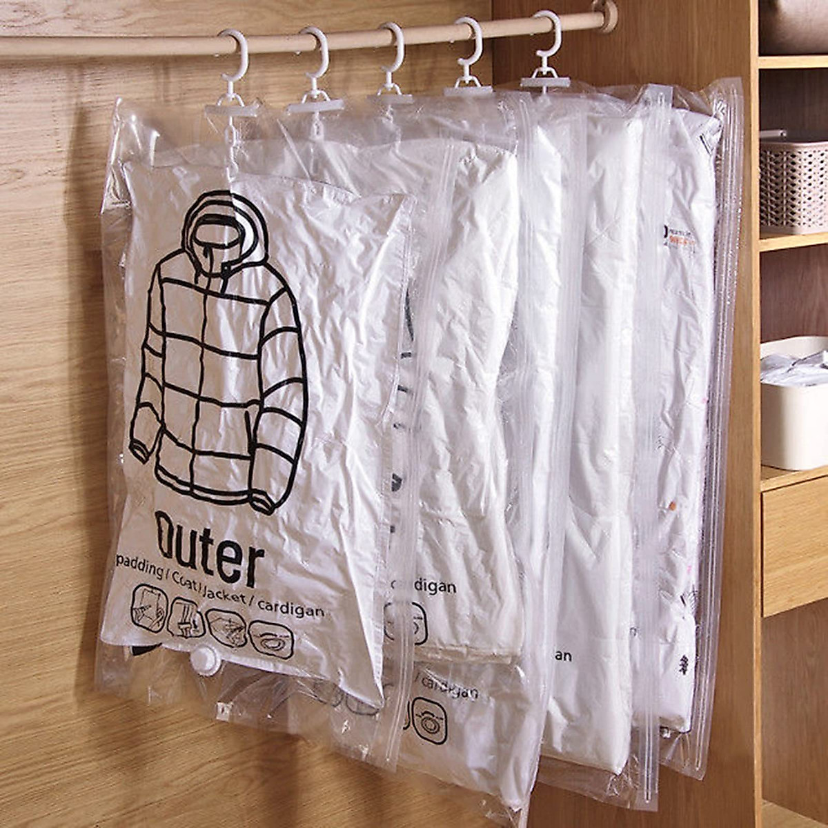 Hanging Vacuum Storage Bags, 2024 New Reusable Hanging Vacuum Storage Bags for Clothes, Coats, Jackets, Hanging Compressible Storage Bag Space Saver Bags with Hand Pumps (Large, 5Pcs)