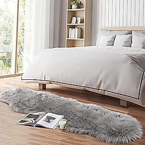 Faux Fur Rug for Bedroom, Gray Fluffy Rug Soft Sheepskin Runner Rug Sofa Couch Seat Cushion, 2x6ft Grey Plush Area Rug Shag Rugs Floor Carpets for Nursery Bedside, Cute Shaggy Fuzzy Home Decor