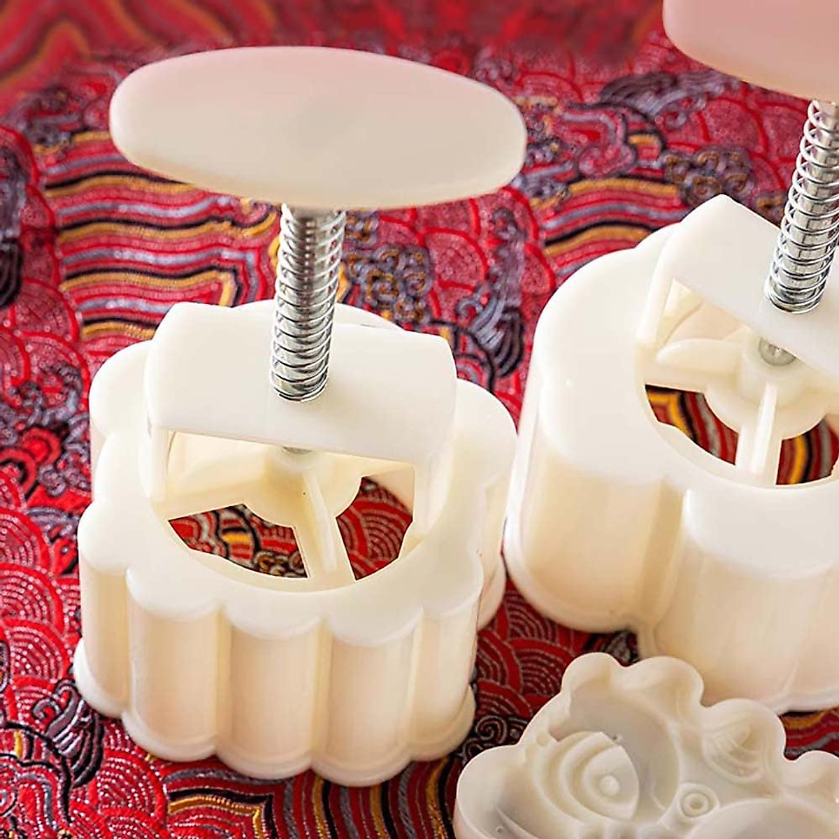 3D Mooncake Mould Set Cake Decoration Dessert Cookie DIY Kitchen Baking Tool Safe Cookie Molds(75g-Wake up Lion)