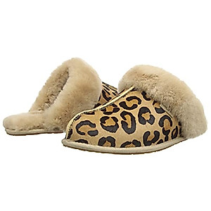 UGG Scuffette II Water-Resistant Slipper Natural 1 5 B (M)