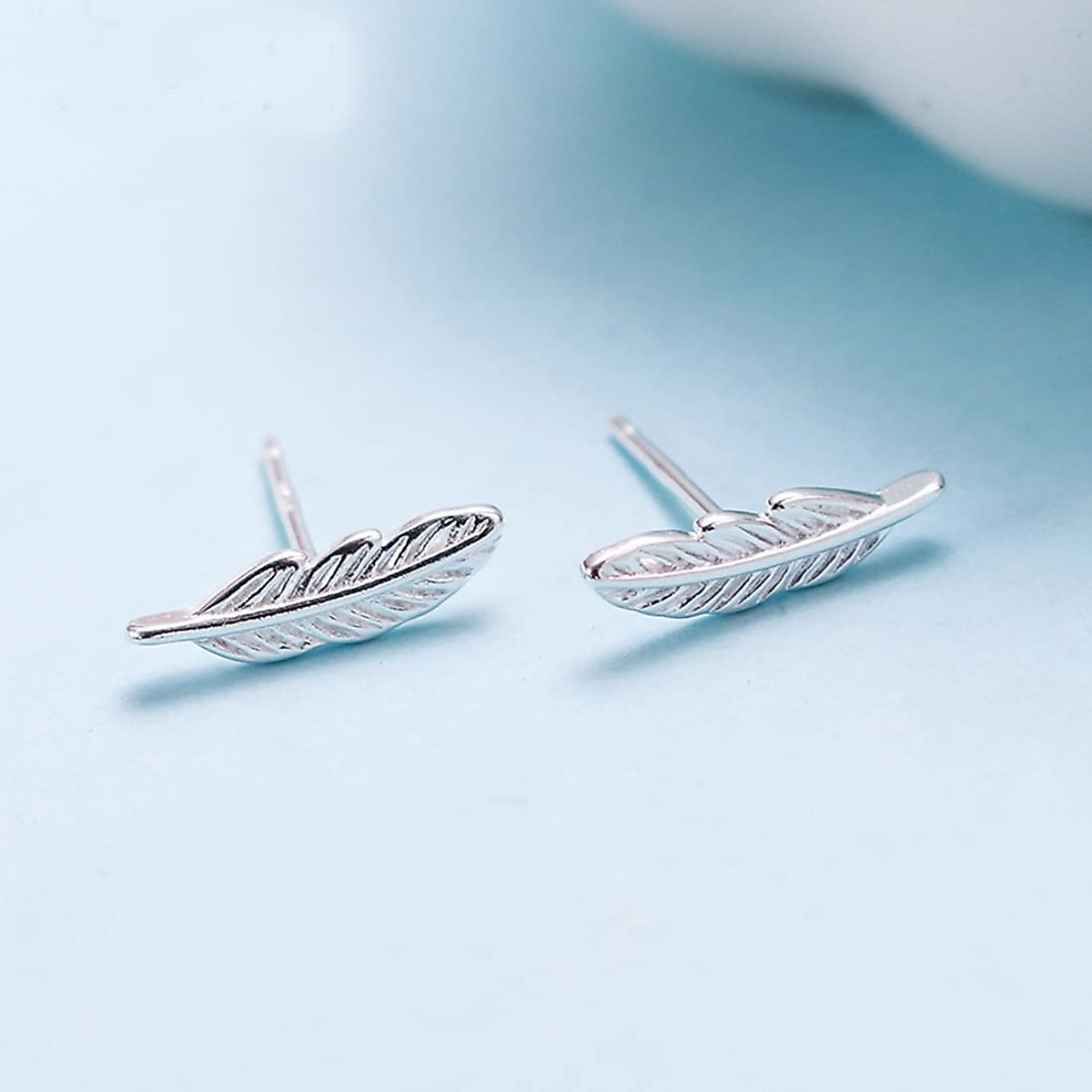 SLUYNZ Genuine 925 Sterling Silver Tiny Feather Studs Earrings for Women Sterling Silver Studs Earrings