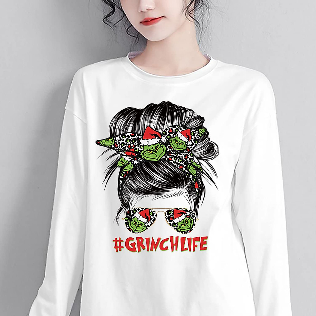 6Pcs Christmas Iron on Transfers for T-Shirts Winter Xmas Iron on Decals Santa Claus Snowflake Pattern Applique Stickers Heat Transfer Paper Stickers for DIY Xmas Clothing