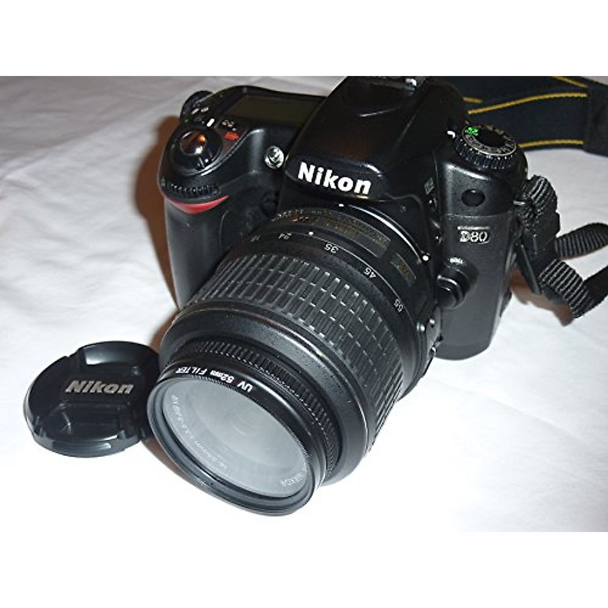 Nikon D80 10.2MP Digital SLR Camera Kit with 18-55mm ED II AF-S DX Zoom-Nikkor Lens