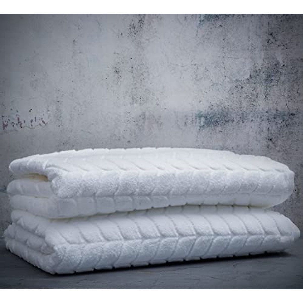 Alusa Home Ultra Soft & Plush 700 GSM Luxury Bath Sheets | Pack of 2 | Extra Large 35x70 Inches | 100% Zero-Twist, Long-Staple Cotton | Remarkably Absorbent (White)