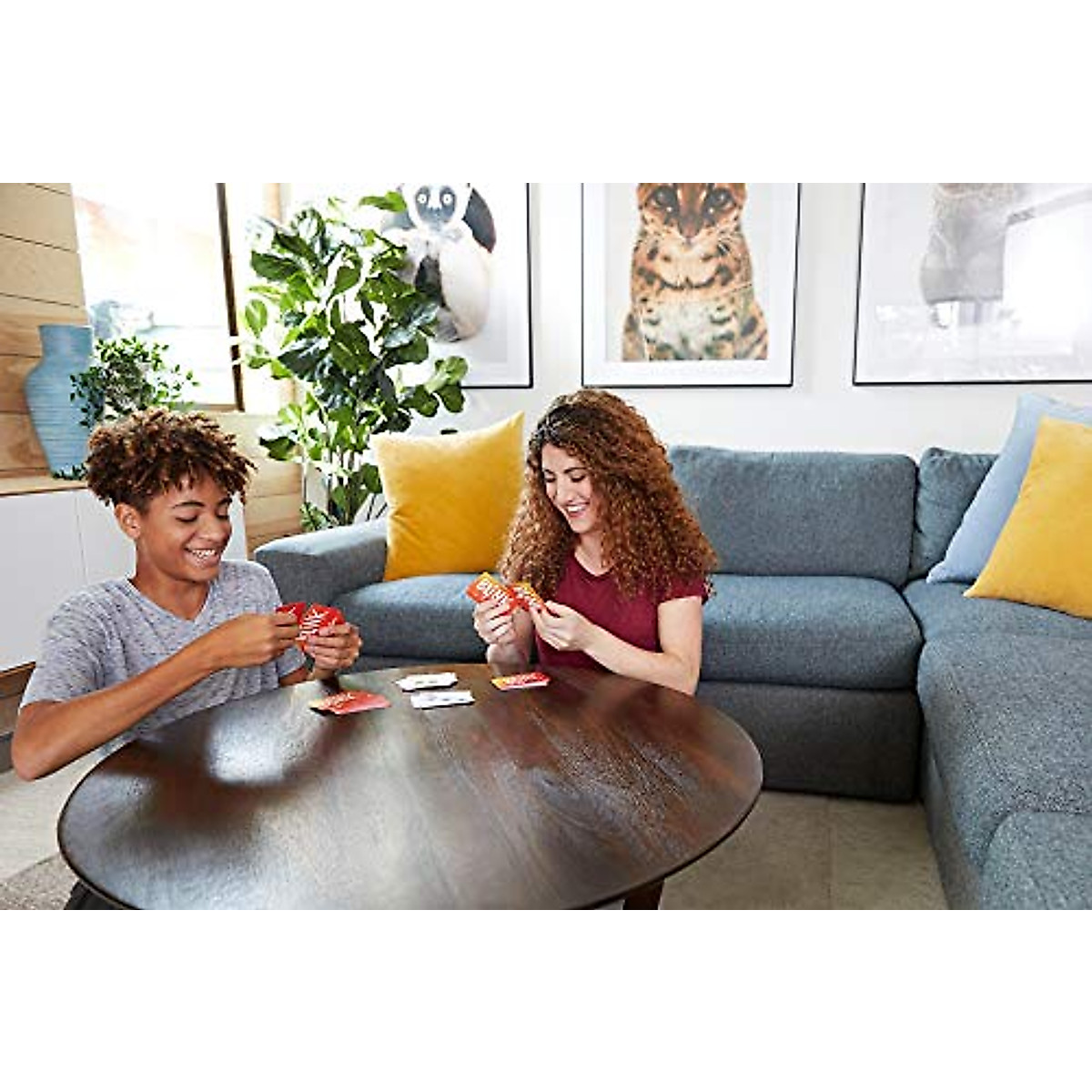 Mattel Games Reinhard Staupe's Blink Family Card Game, Travel-Friendly, with 60 Cards and Instructions, Great for 7 Year Olds and Up