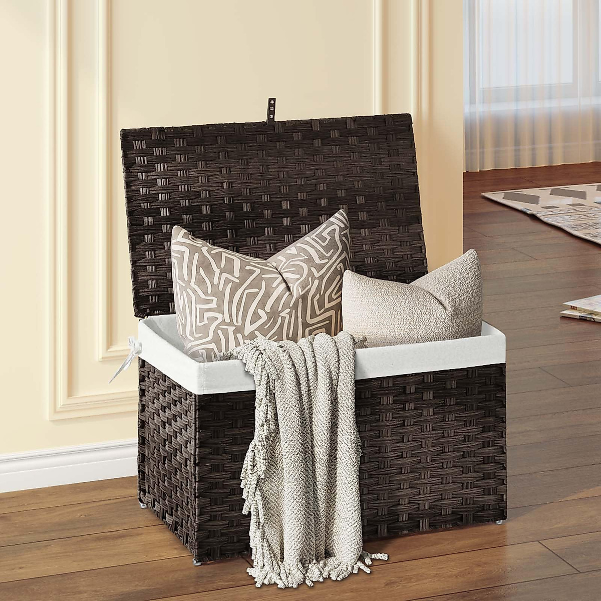 GREENSTELL Storage Basket with Lid, 105L Large Wicker Basket with Lid, Handwoven Blanket Storage Basket with Handles, Removable Cotton Liner, Metal Frame, Foldable for Bedroom, Laundry Room, Brown