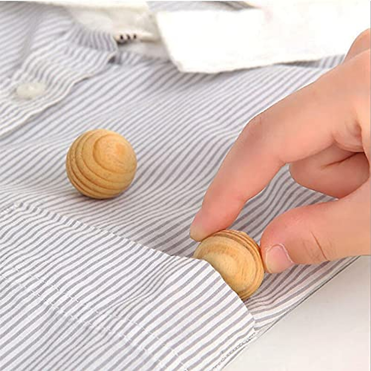 Natural and Co. 30pcs Cedar Blocks for Clothes Storage Natural Aromatic Cedar Balls Closet Freshener Clothes Protection Mustiness Prevention with Satin Bag, Small