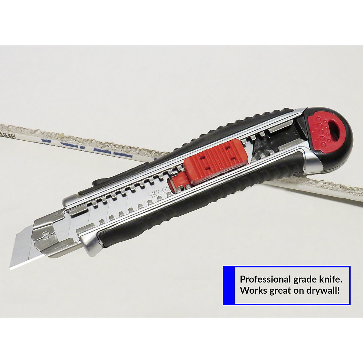 Smithline Heavy-Duty Professional Grade 18mm (3/4 inch) Utility Knife Retractable Razor, Box Cutter, Snap-Off SK2 Blades