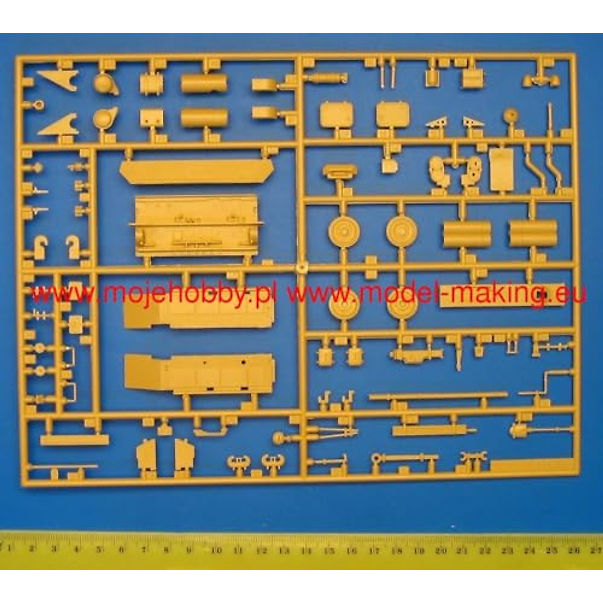 Academy ACA13236 Model Kit, Various