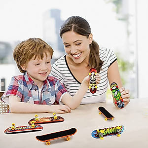 Alminionary 5pcs Finger Skateboards for Kids, Mini Skateboard Starter Kit for Finger Skater Party Supplies Props Decor Novelty Toy Gift for Kids