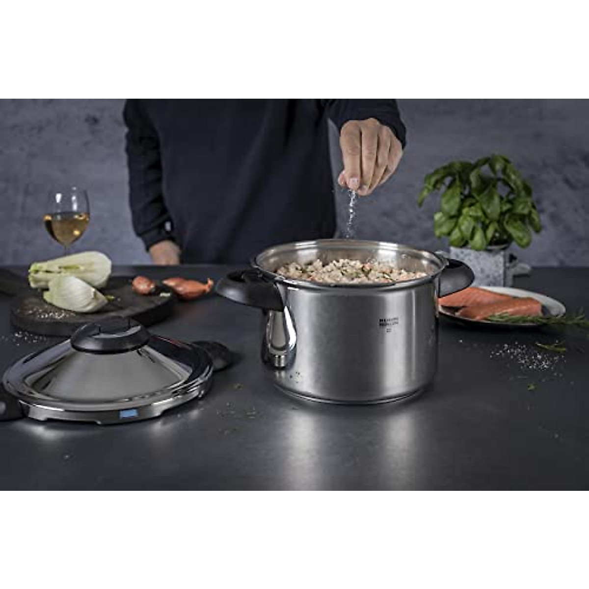 Kuhn Rikon 3762 Duromatic Top Stainless Steel Pressure Cooker with Side Grips, 6 Litre / 24 cm