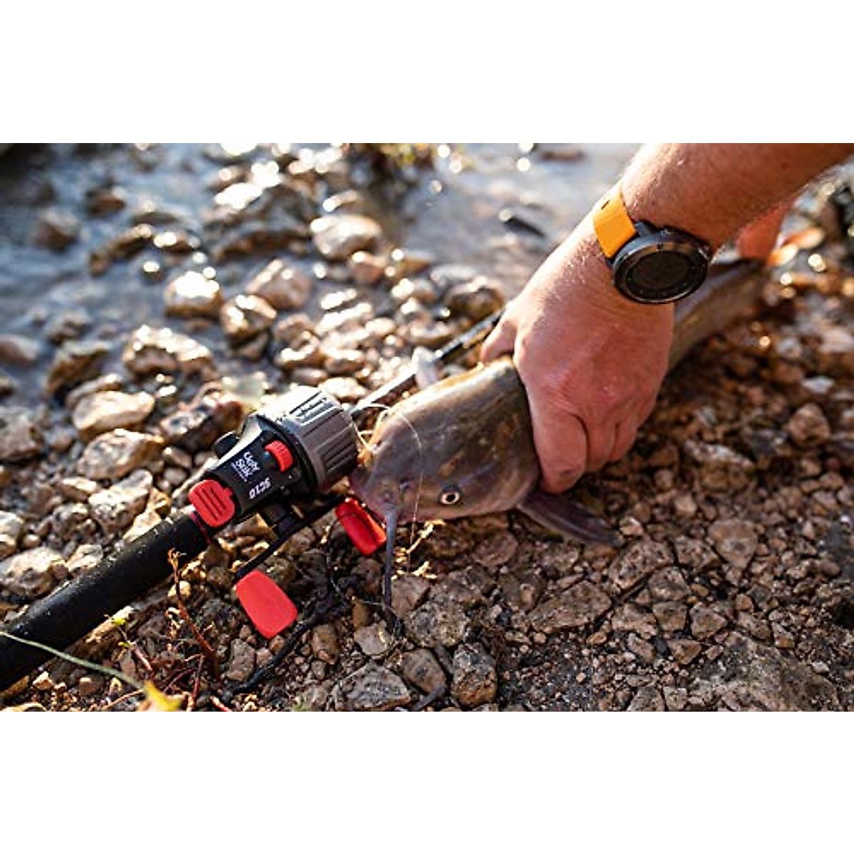 Ugly Stik Ugly Tuff Spincast Spincast Reel, Size 20, 3 Stainless Steel Ball Bearing System, Teflon Twin Cam Drag, Max of 14lb | 6.4kg, Black