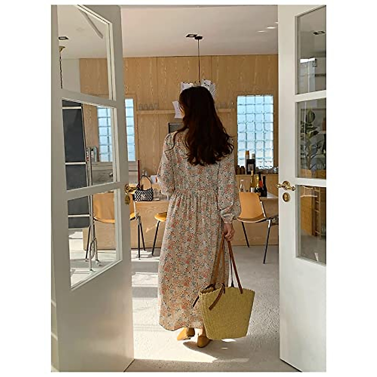 Handwoven Rattan vintage purse Bag Hollow Out Straw Beach Bag Handbag Beach Sea tote Basket Straw vacation Bag (brown)