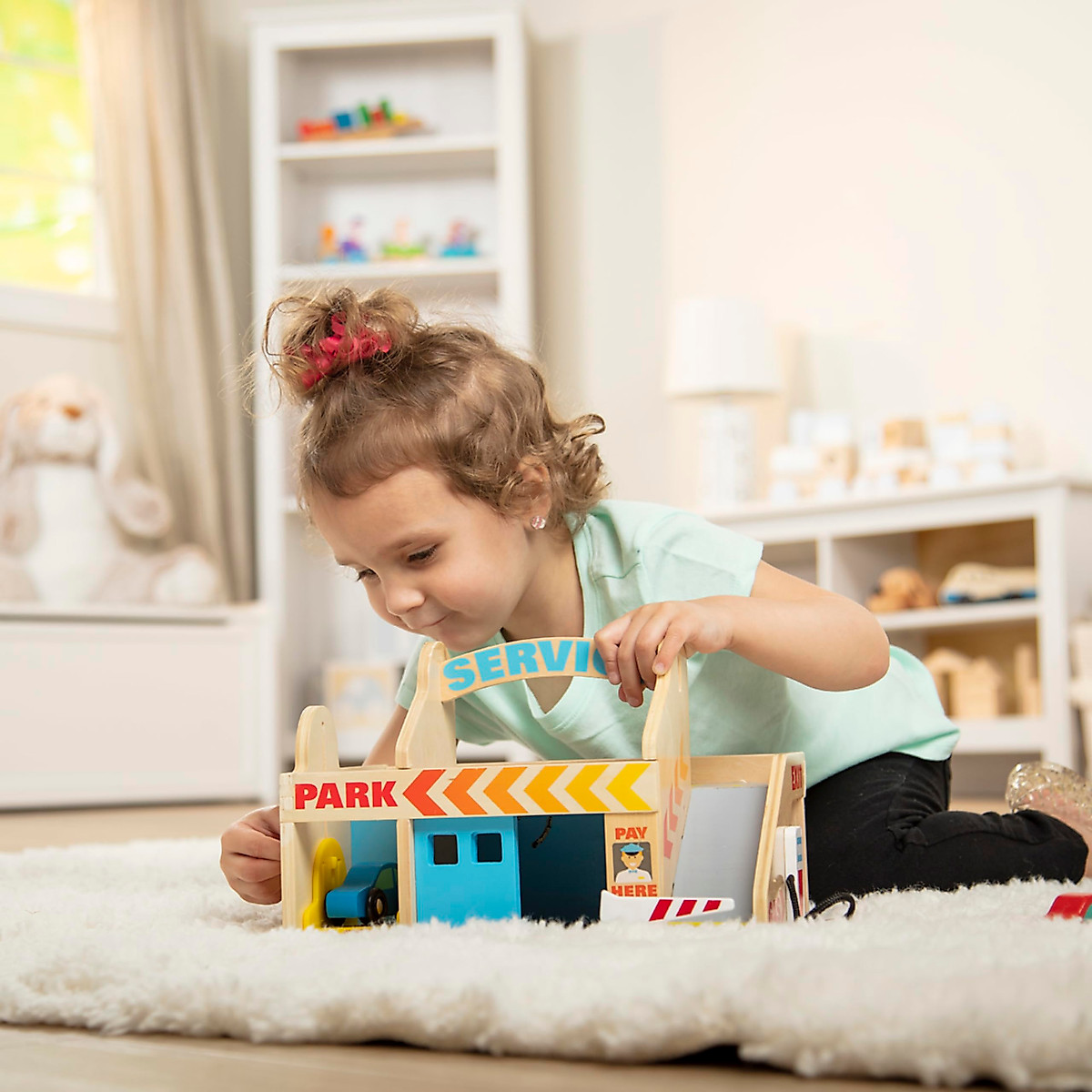 Melissa & Doug Service Station Parking Garage With 2 Wooden Cars and Drive-Thru Car Wash