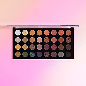 wet n wild Artistry Eyeshadow Makeup Palette Wild Heart, 32-Piece Makeup Set, Highly-Pigmented Matte, Shimmer, Metallic Finishes, Long Lasting, Blendable, Make Up Eye Shadows Cosmetics