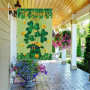 St Patricks Day Garden Flag, St Patricks Day Decorations, 28*40 inch St Patricks Day Flag with a Beautiful Shamrock Clover Pattern, Used to Decorate the Porch Courtyard Inside and Outside the House