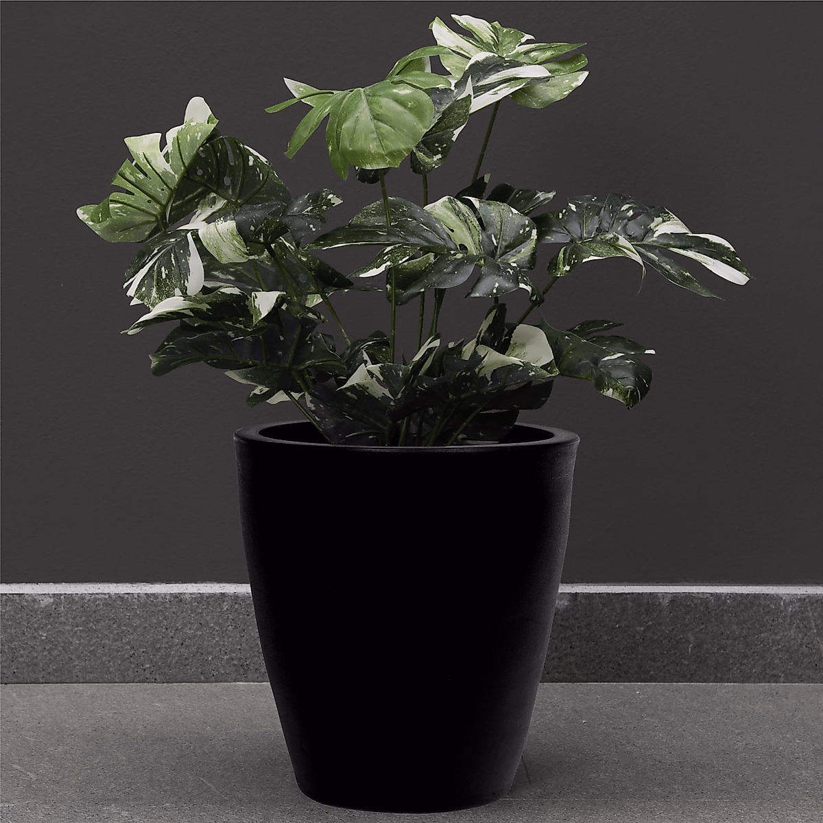 Elly Décor 17 inch Planter for Garden with Drainage, Large Round, Lightweight & Extremely Durable, Deck Indoor/Outdoor Plastic Pot, 17"x15"x9", Black