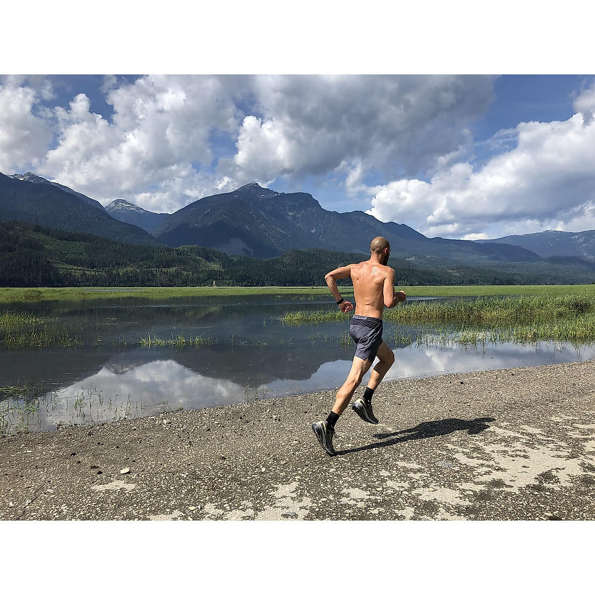 Swiftwick- PURSUIT FOUR Cycling & Trail Running Socks, Merino Wool (Black/Coal, Large)