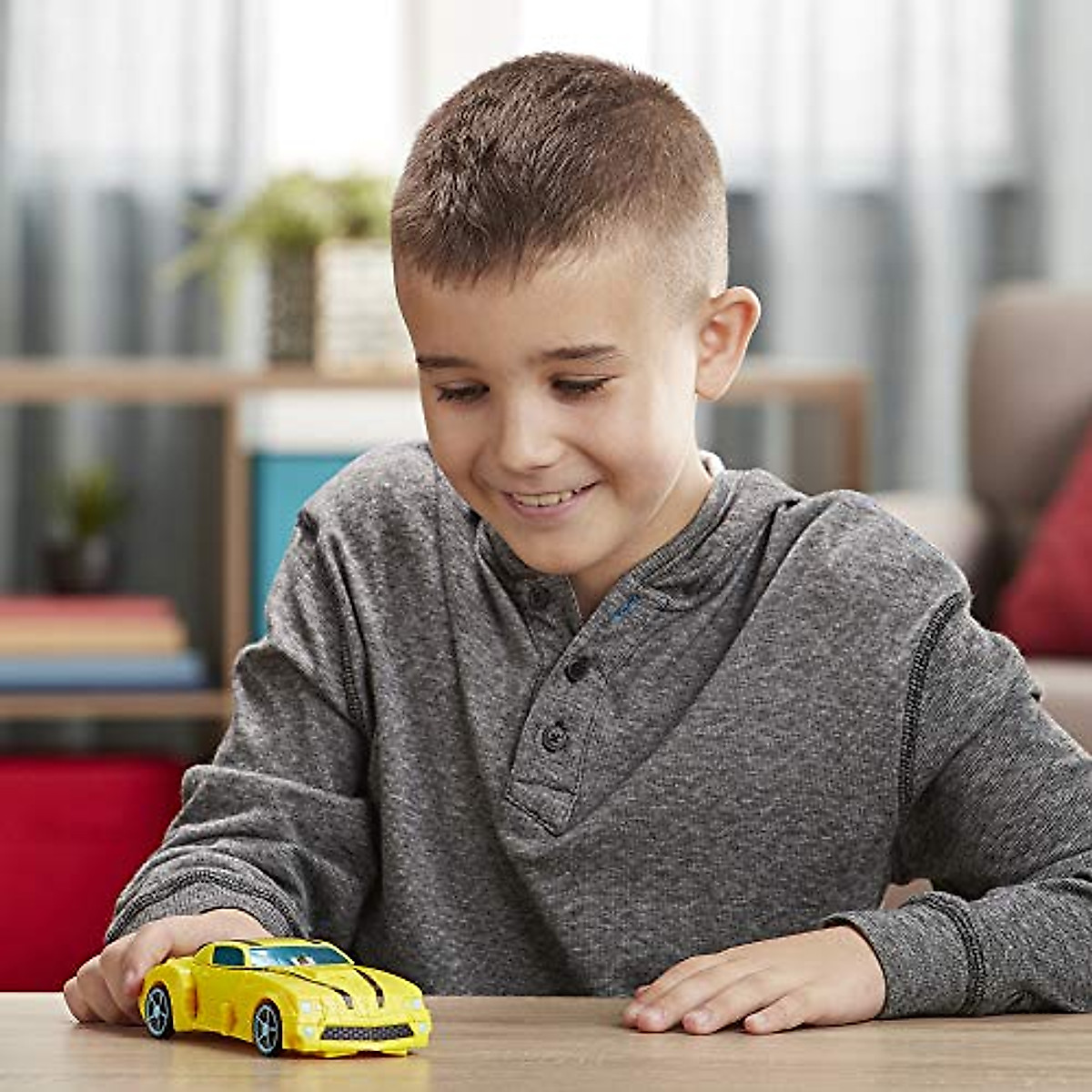 Transformers Toys Cyberverse Ultra Class Bumblebee Action Figure, Combines with Energon Armor to Power Up, for Kids Ages 6 and Up, 6.75-inch, Yellow