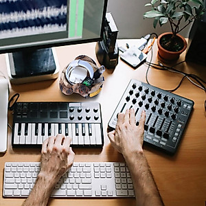 Desk Decor Snake Figurines for Home Office Desk Room Decoration