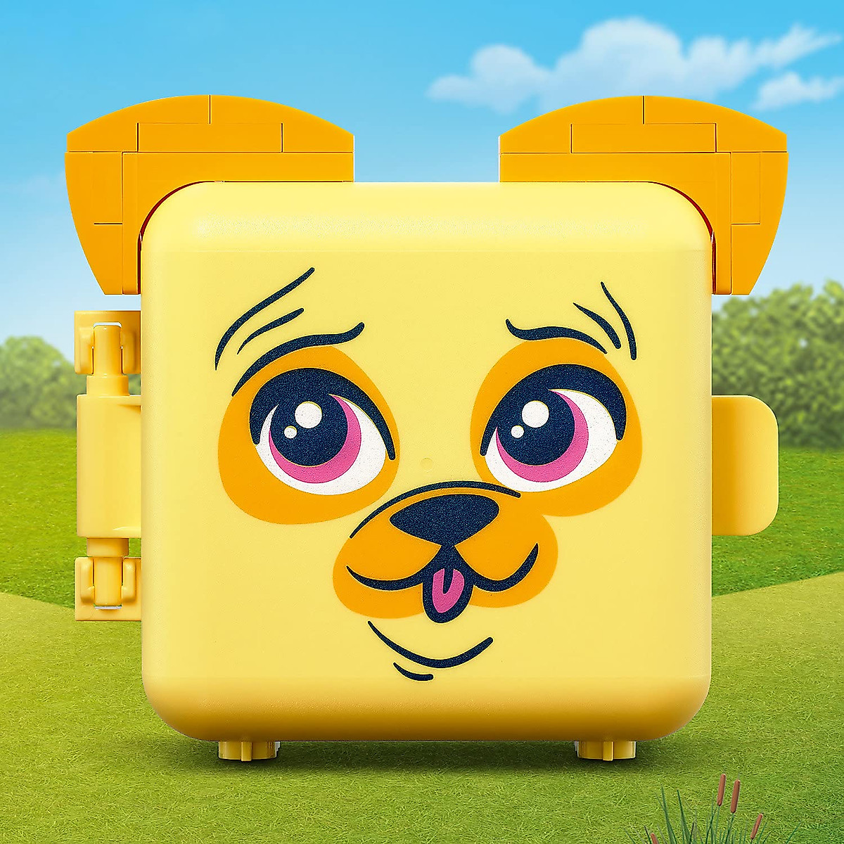 LEGO Friends Mia’s Pug Cube 41664 Building Kit; Pug Toy Creative Gift for Kids with a Mia Mini-Doll Toy; Dog Toy is The Perfect Present for Kids Who Love Portable Playsets, New 2021 (40 Pieces)