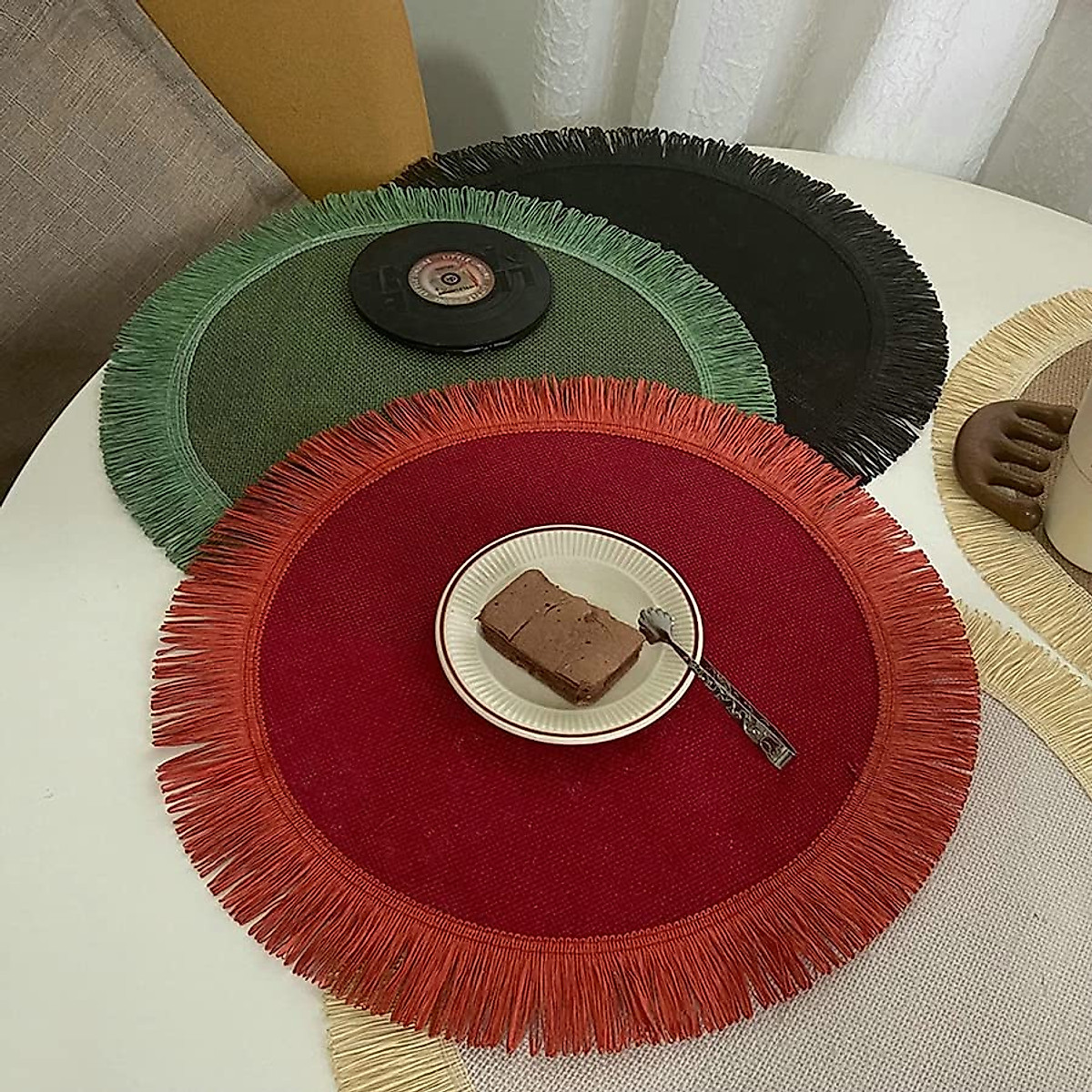 6PCS/Set Round Jute Placemat Linen Cup Mats Tassels Table Mat Decoration Kitchen Heat Insulation Non-Slip Mat Photography Prop (Red)