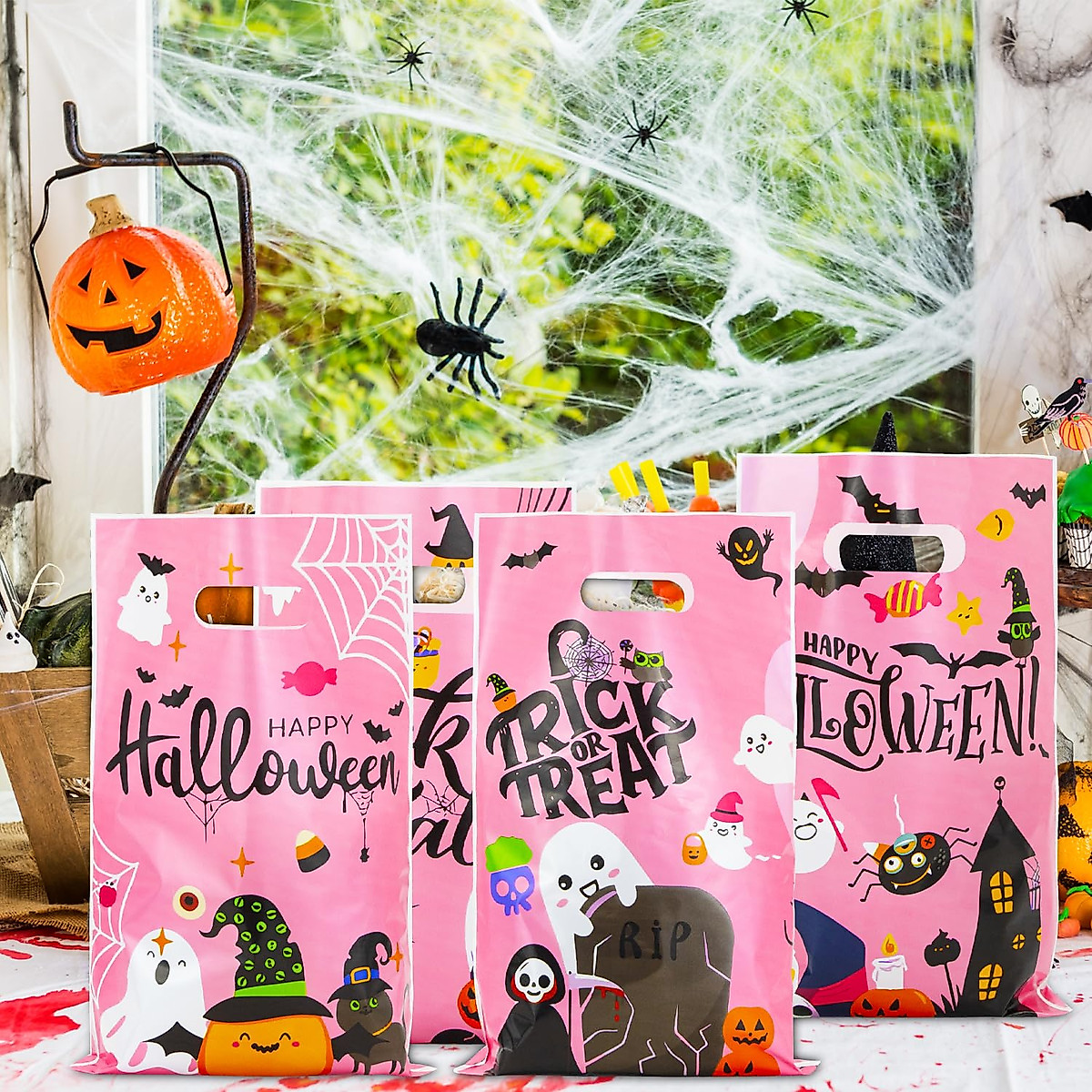 MARSOSAUR Halloween Candy Bag,100PCS Handle Candy Treat Bags Halloween Sweets Bags Trick or Treat Bags Reusable Pink Gift Bags for Halloween Party Supplies Favors, Homemade Craft Snack Gift Packing