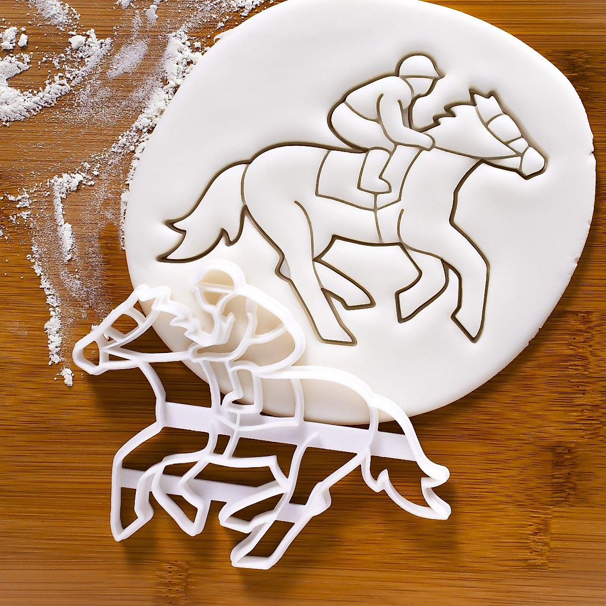Set of 2 Jockey cookie cutters (Designs: Jockey and Horse Shoe), 2 pieces - Bakerlogy