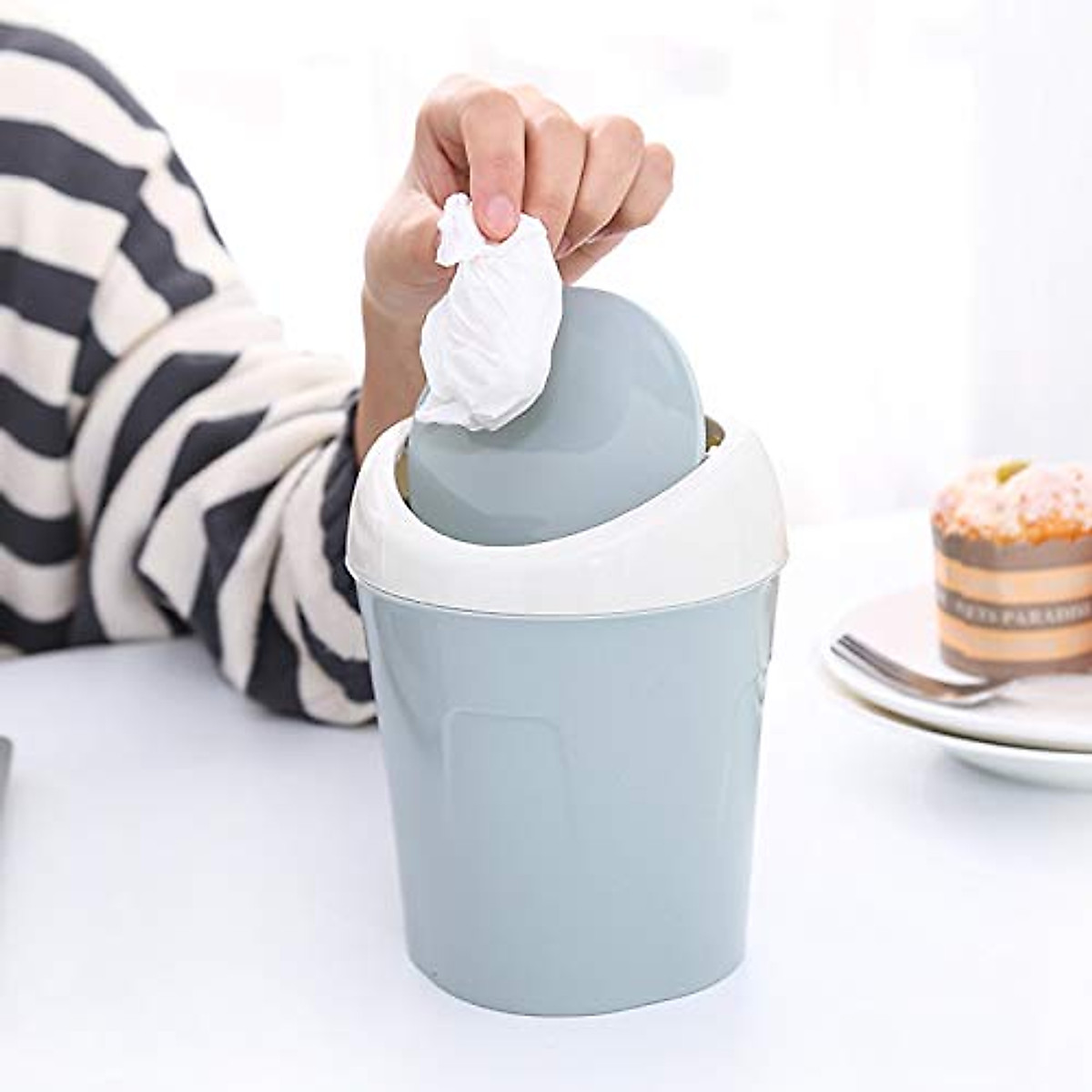 D-GROEE Mini Trash Can with Lid, Trash Can Durable Multipurpose Can Large Capacity Waste Container for Room Green