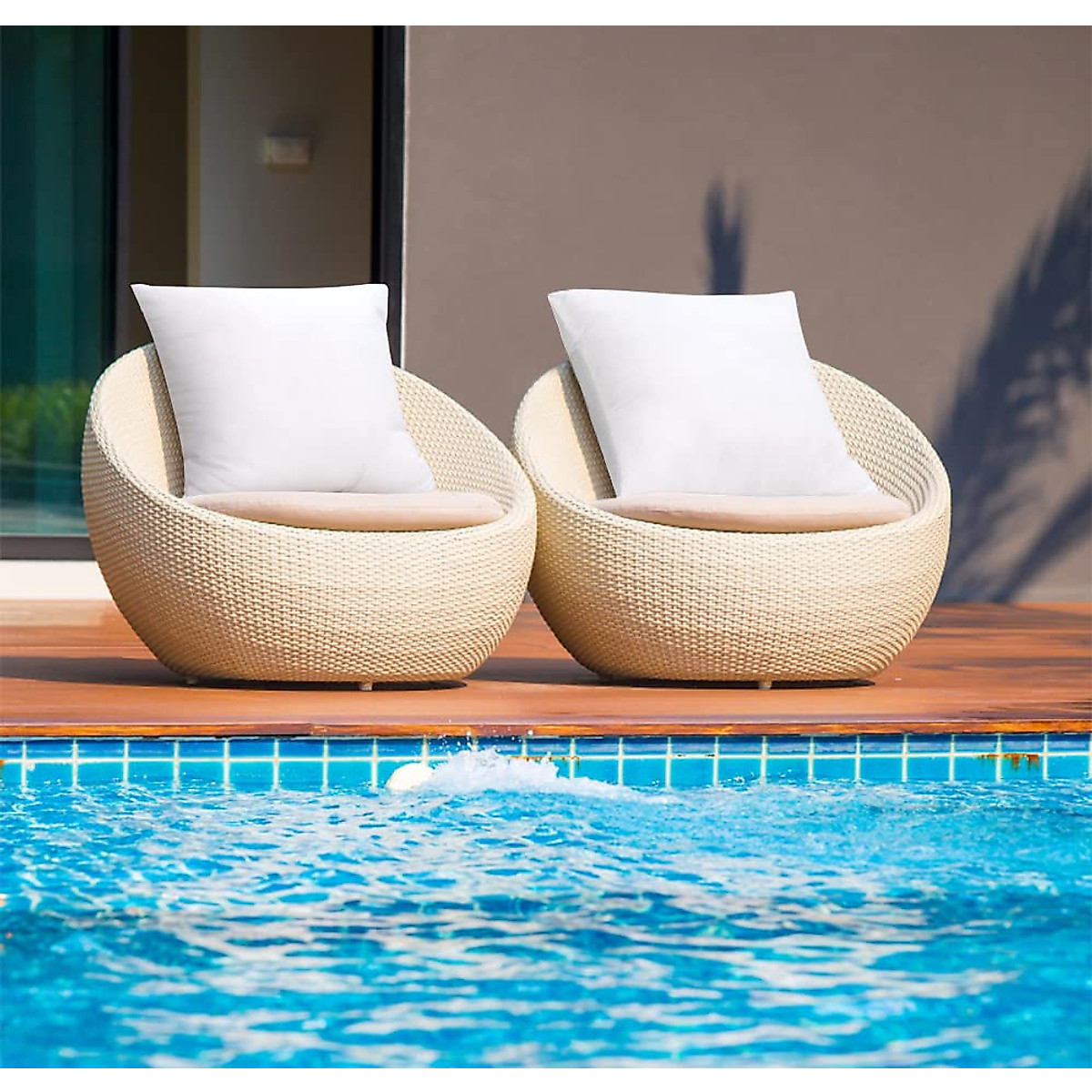 Thmyo Pack of 4 Outdoor Pillow Inserts,Water Resistant Square Decorative Throw Pillows Couch Sham Cushion Stuffer for Bed Living Room Garden Patio Bench (18x18 inch/ 45x45cm)