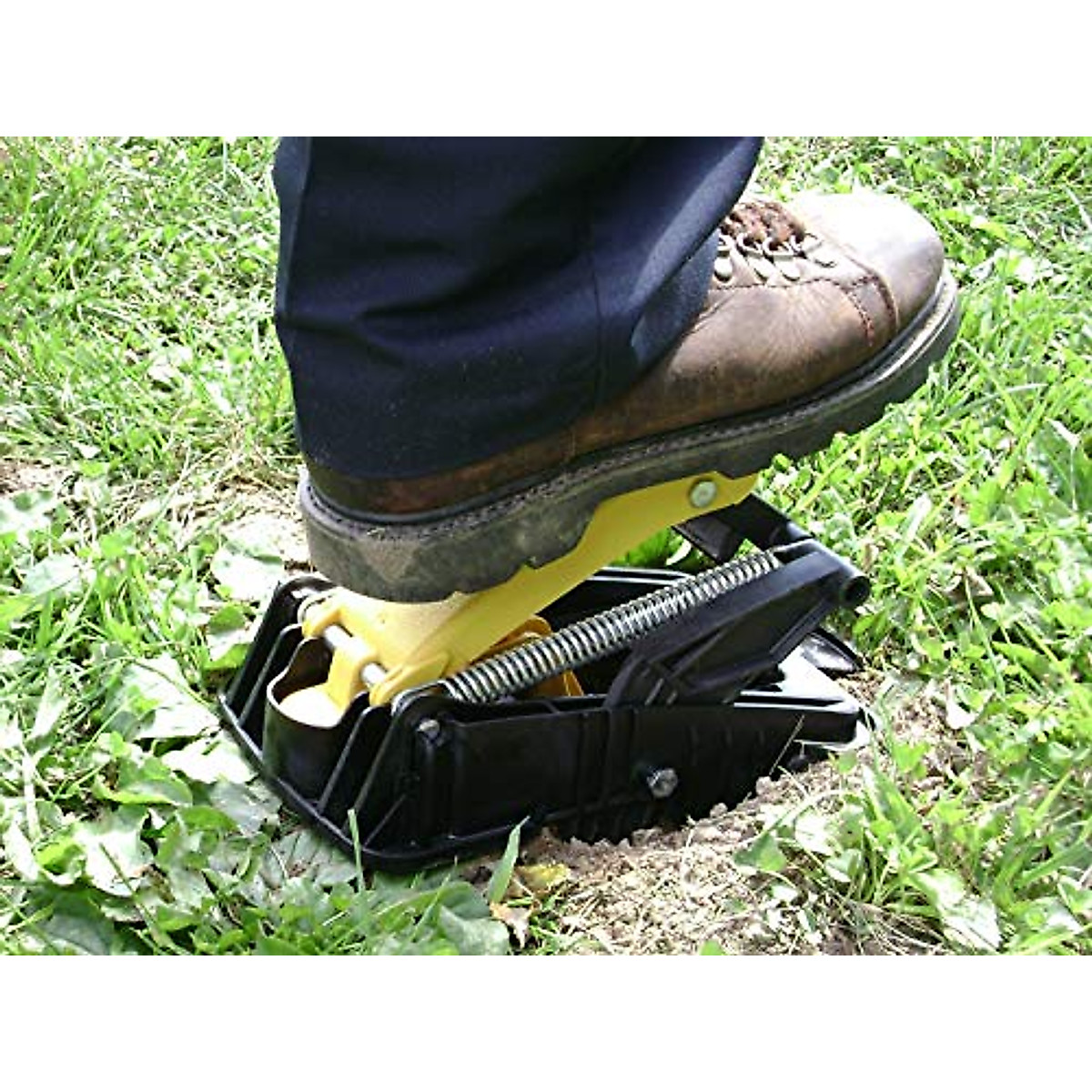 Tomcat 0363210 Mole Trap Innovative and Effective Design, Granules, Brown