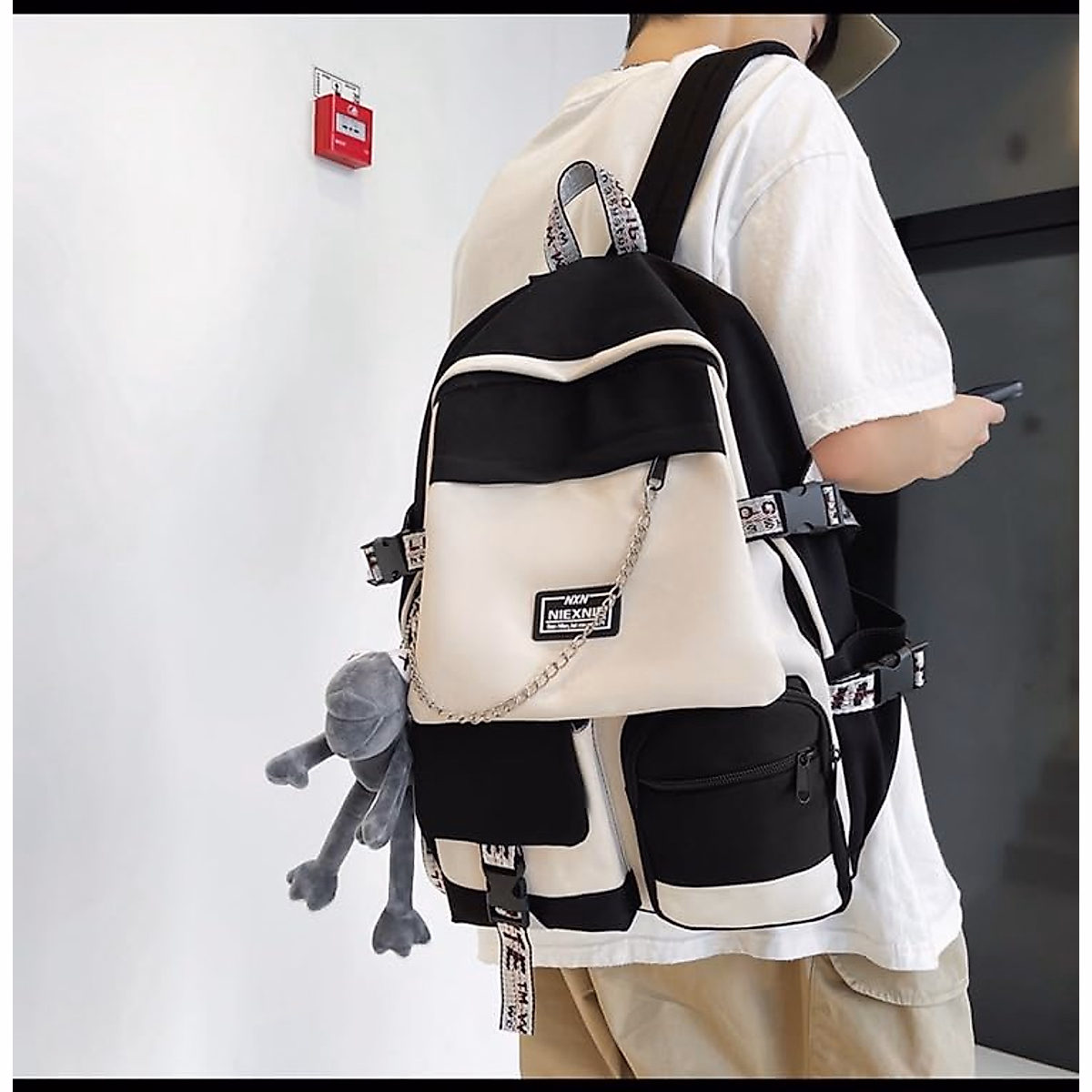 MININAI Preppy Backpack with Cute Monkey Pendant Cool Chain Aesthetic College Backpack Japanese Harajuku Alt Emo Laptop Bag (One Size,White)