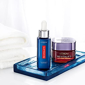 L'Oreal Paris Revitalift Triple Power Anti-Aging Face Moisturizer Travel Size, Pro Retinol, Hyaluronic Acid & Vitamin C, Reduce Wrinkles, Trial 0.5 Oz