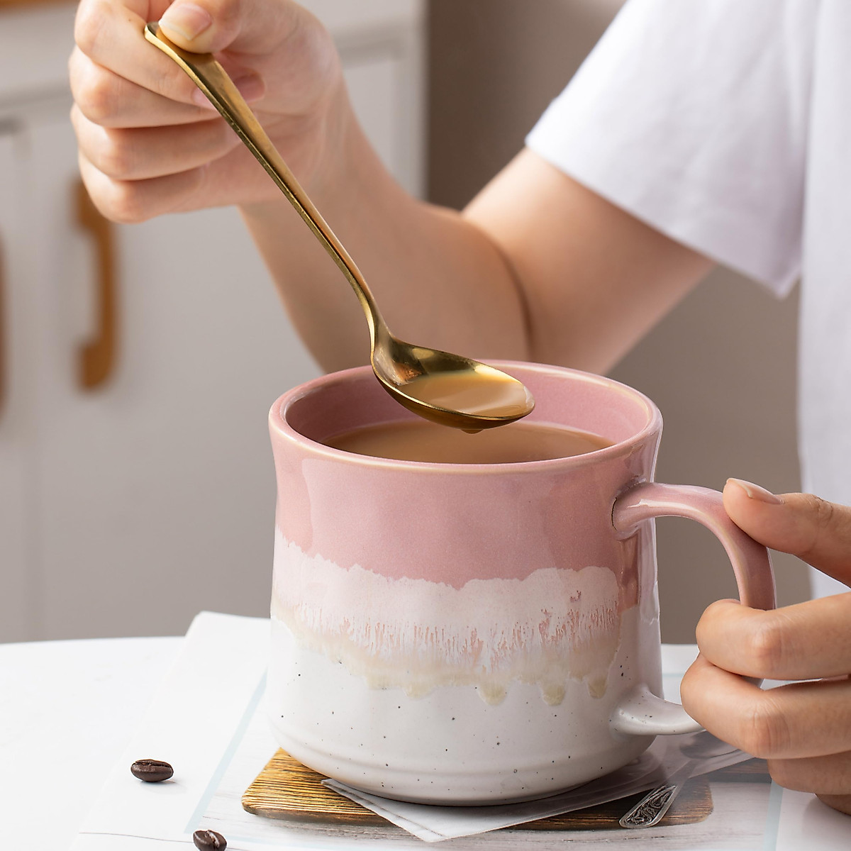 HYTYSKAR Large Ceramic Coffee Mug, 21 OZ Big Tea Cups with a Large Handle for Office and Home, Microwave and Dishwasher Safe (21 OZ Purple)