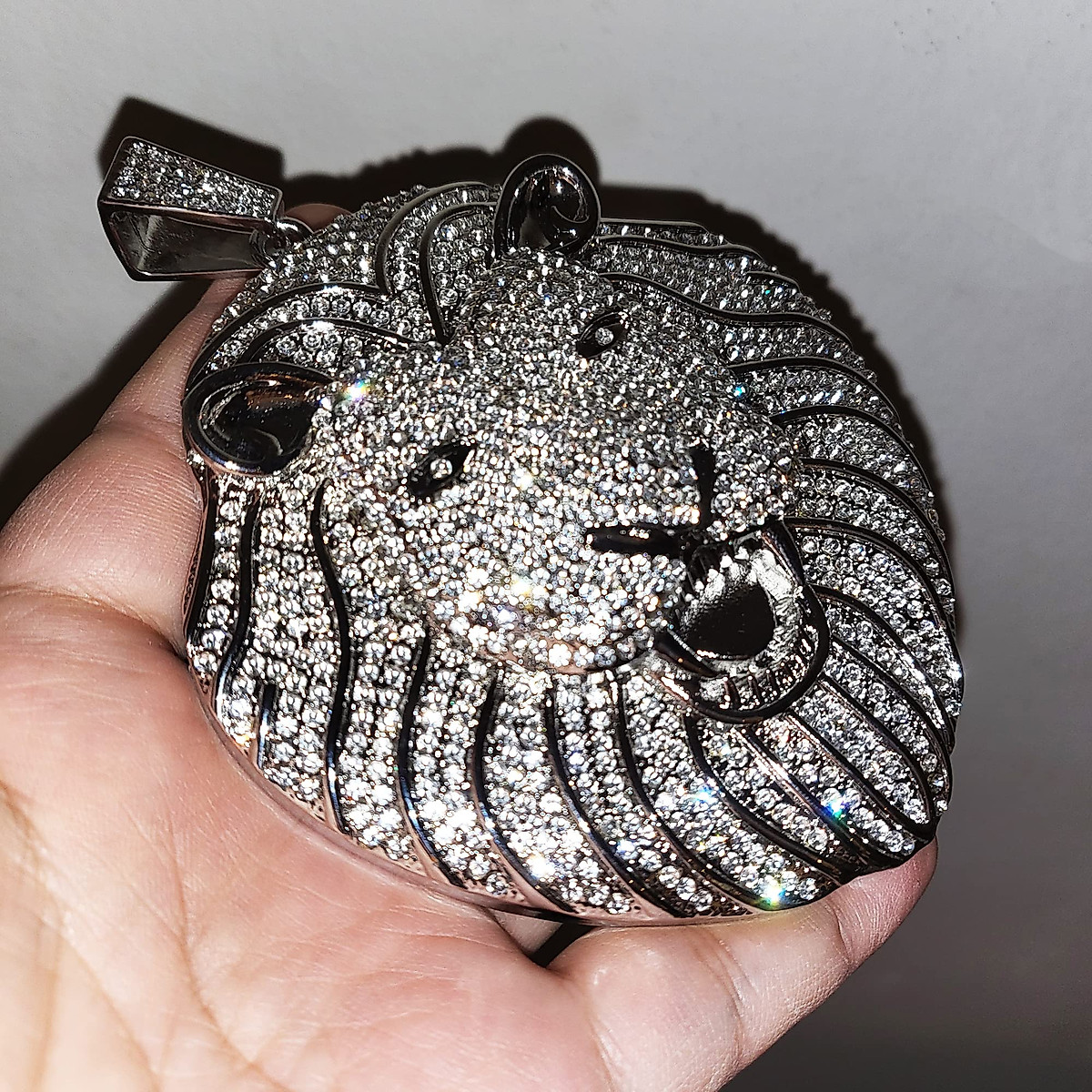 HIP HOP JEWELRY ICED LAB DIAMOND JUMBO SIZE LION HEAD BLING RAPPER CHARM PENDANT (SILVER)
