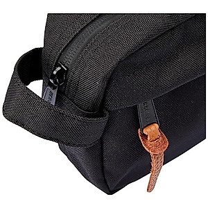 Herschel Chapter Toiletry Kit, Black, Carry-On 3L
