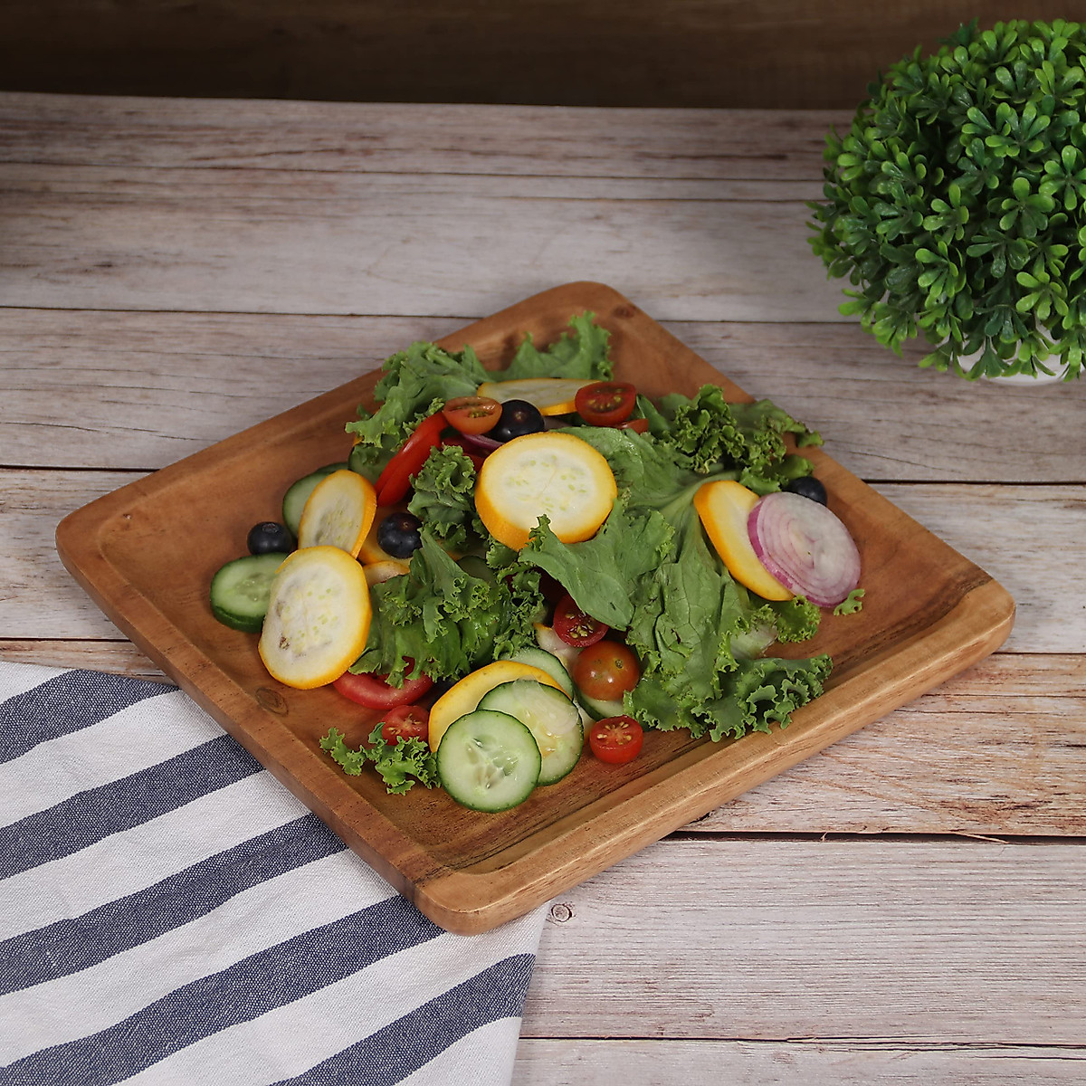 LAVAUX DESIGNS Set of 4 Acacia Wood plates, Square Wooden plates for lunch and dinner | 10x10 inches | Large Serve Size | Shaterproof | Food Grade coating (4)