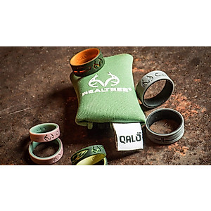 QALO Women's Rubber Silicone Ring, Strata Realtree Clinch Knot, Comfort Fit, Silicone Wedding Ring for Women, Breathable, Durable Engagement Silicone Band, 6mm Wide 1.85mm Thick, Blush & Sage, Size 6