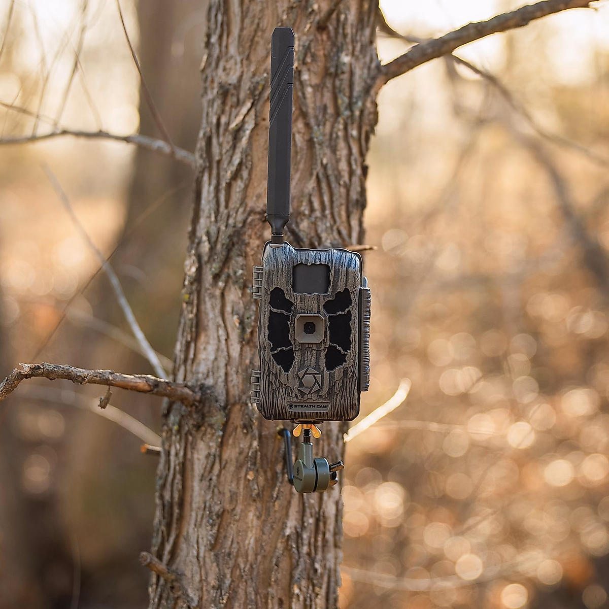 Stealth Cam Deceptor MAX Dual Sim 40MP Photo & 1440P QHD Video No-Glo LED Hunting Cellular Trail Camera, Available on AT&T & Verizon