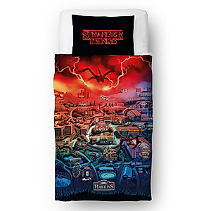 Stranger Things Character World Official Single Duvet Cover | Hawkins Town Map Design, Reversible Easy Care Bedding 2 Sided Duvet Quilt Set with Matching Pillow Case, Multicolour Print