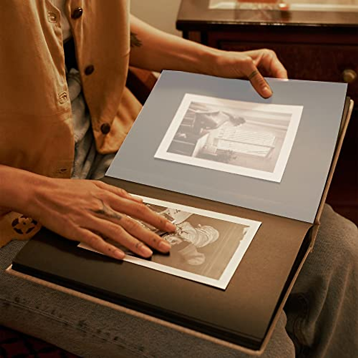 100 Sheets 30 x 35" Acid Free Archival Tissue Paper Chrismas Present Wrap Paper Unbuffered White No Lignin Tissue Paper for Gift Bag,Paper Flower,Party Decoration,Preserving Clothes and Textiles Wrap