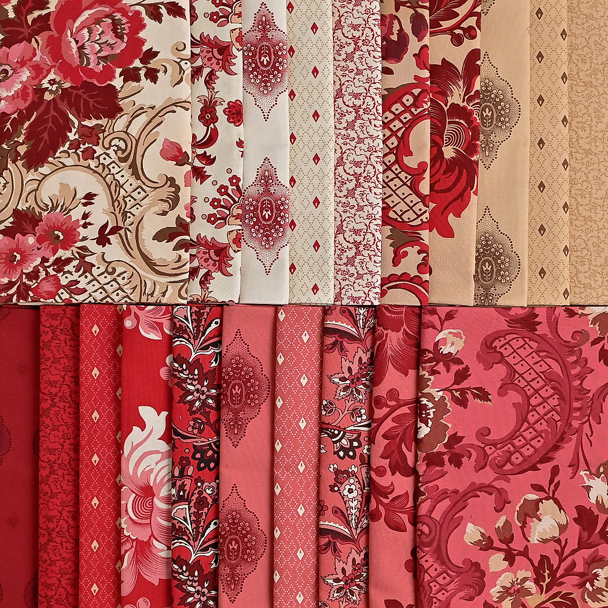 True Fabrics 10" Squares Layer Cake Precut Fabric (En Rouge)